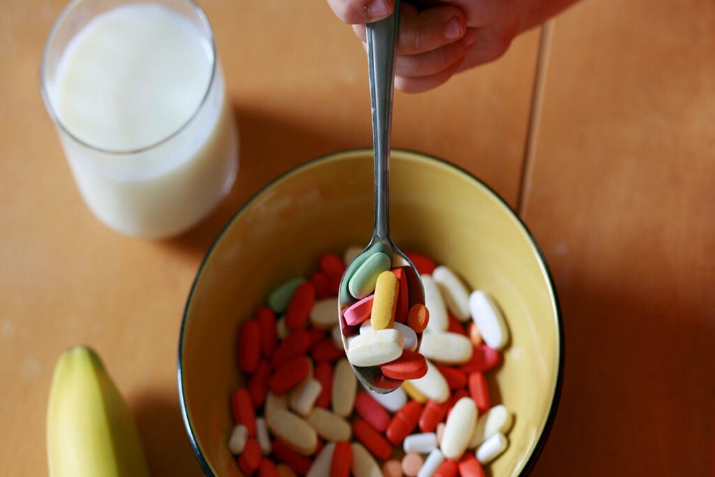 Calcium supplements for osteoporosis: Best types, dosage, and risks ...