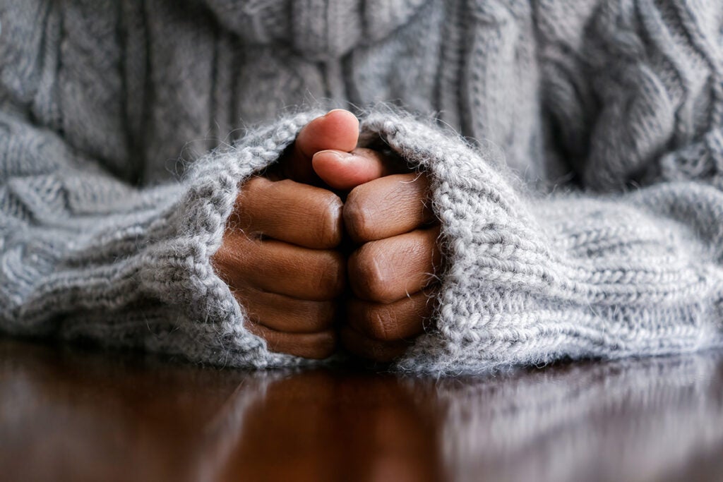 Peeling skin on the fingers: Causes and treatments | Optum Perks