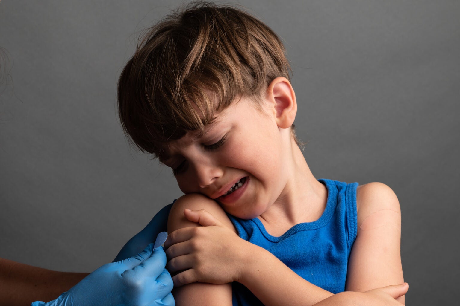 5 ways to make getting a shot less painful, plus 4 tips for kids ...
