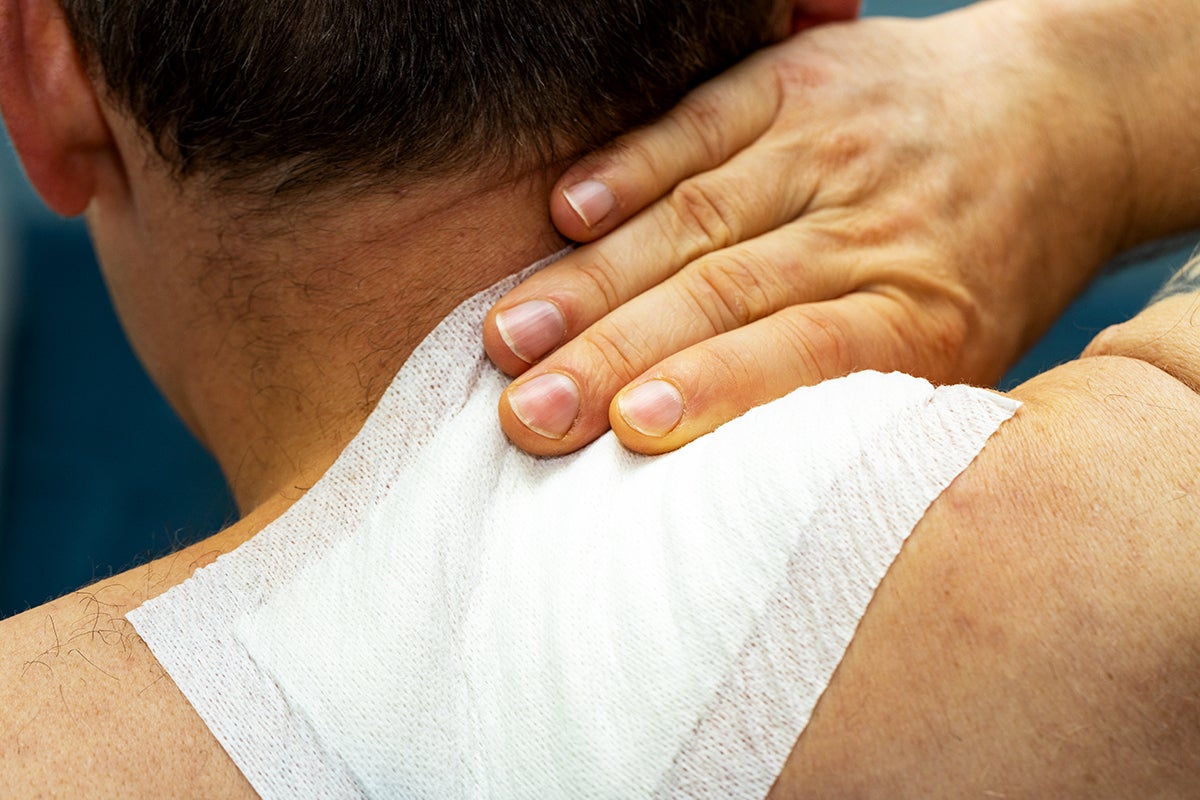 Is it safe to sleep with a lidocaine patch on? | Optum Perks